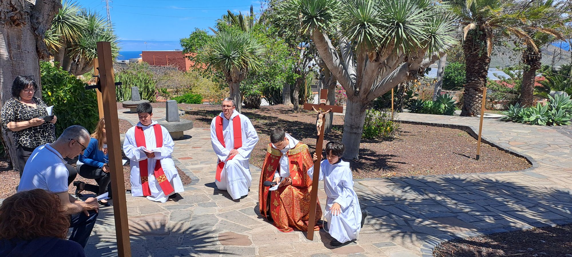 Algunos momentos del Triduo Santo – Monasterio Nuestra Señora del ...
